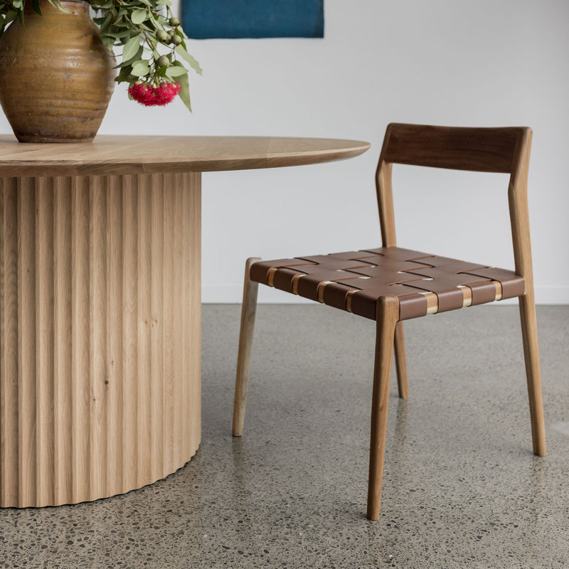 Delos Round Oak Dining Table - various finishes - Corcovado